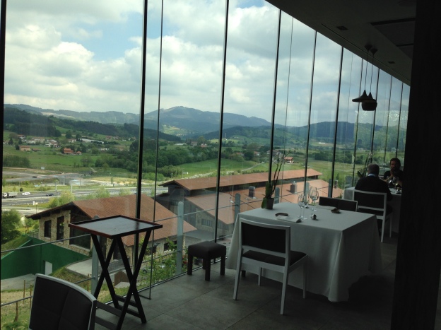 AZURMENDI | Dime un restaurante...